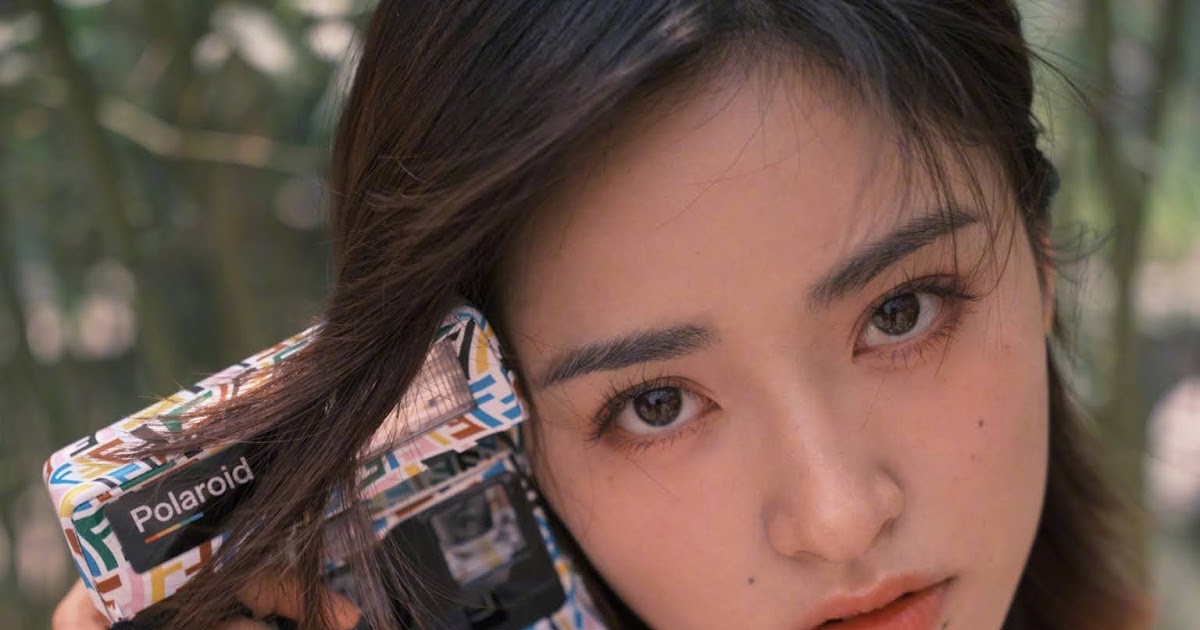 China Entertainment News: Shen Yue poses for photo shoot