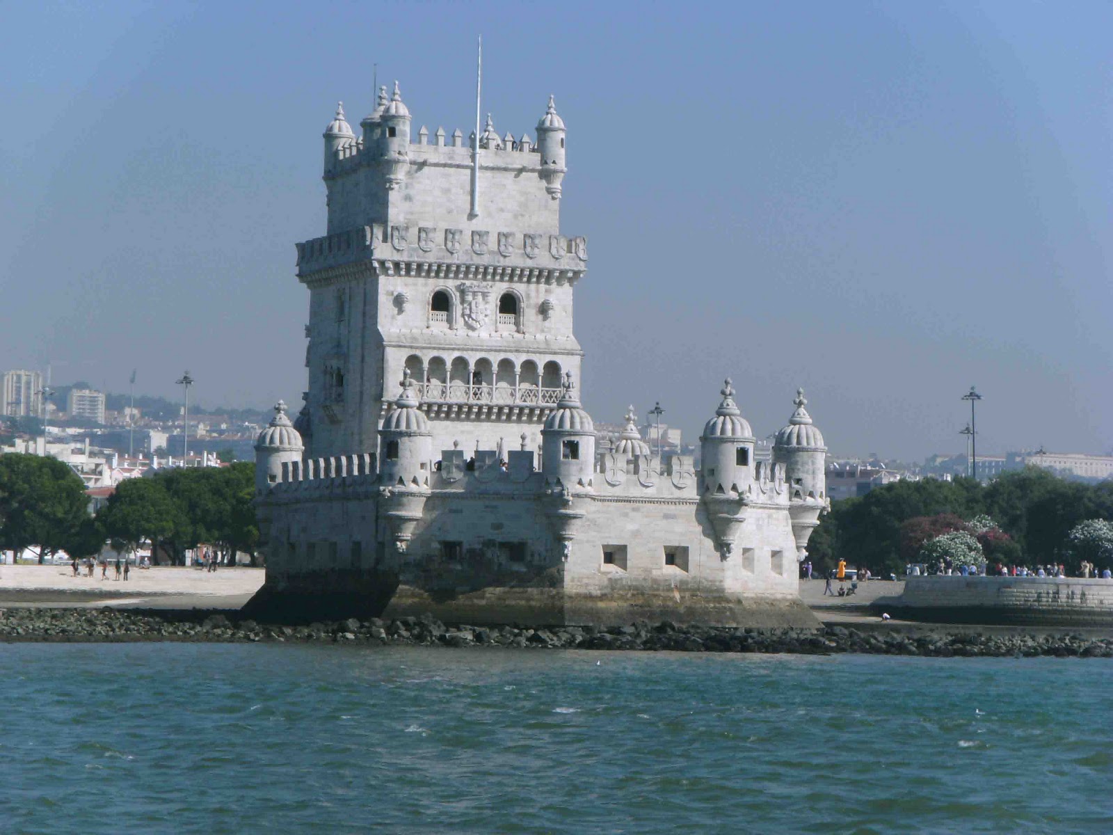 SY NOW: Rio Tejo, Tram und Expo - Lissabon