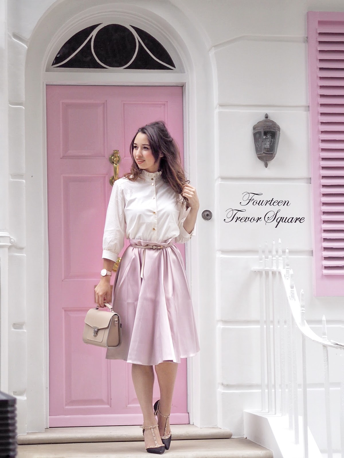 Pink in the City | Hello Miss Jordan