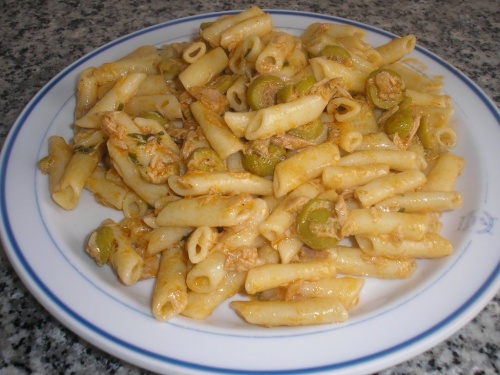 Paste cu ton si masline