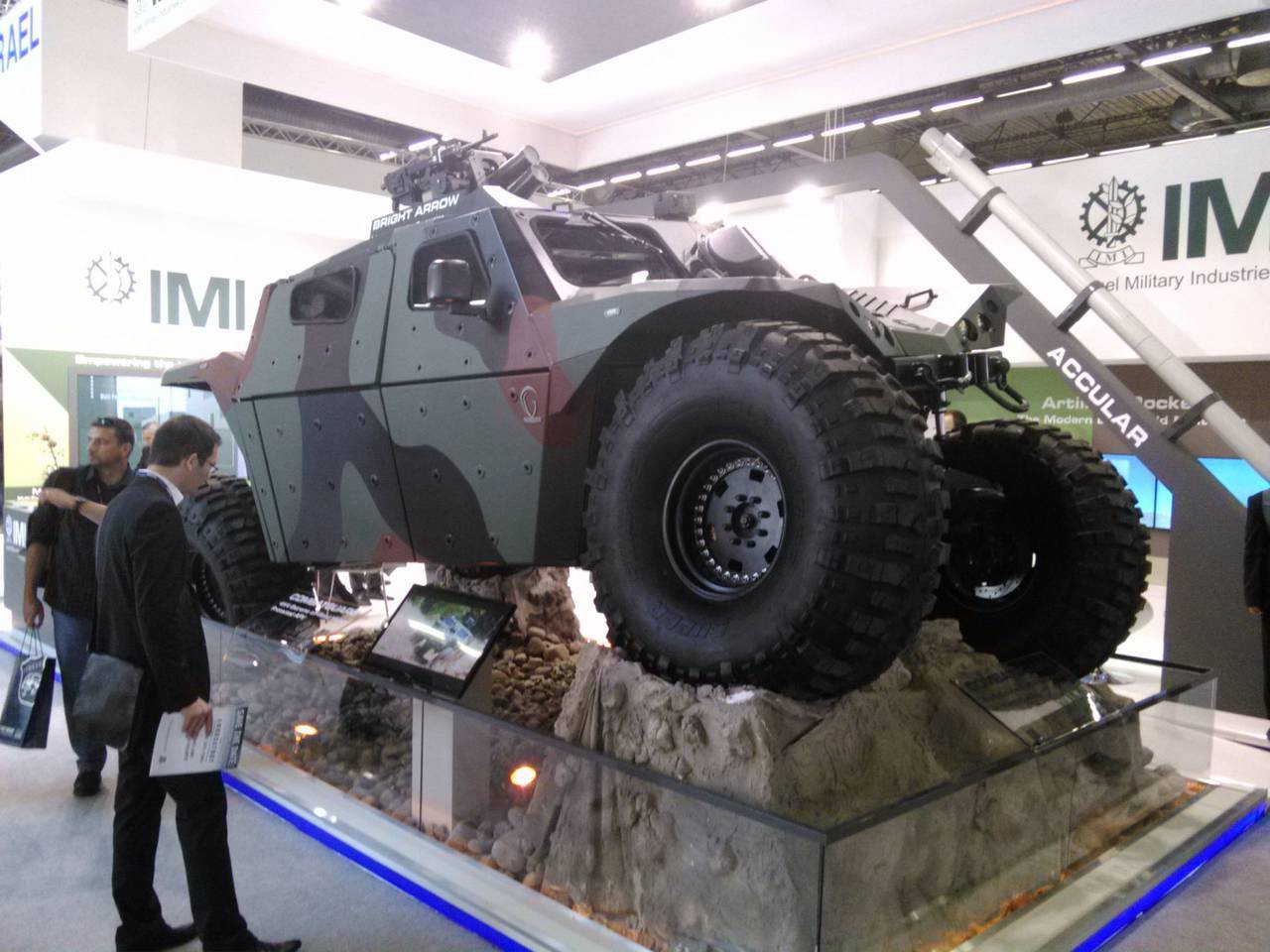 COMBATGUARD Infantry Mobility Vehicle/Combat Guard 4x4 Armored Combat ...