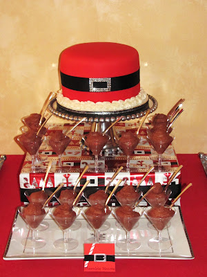 M CAKES DESIGNS: Christmas Santa Belt Buckle Cake