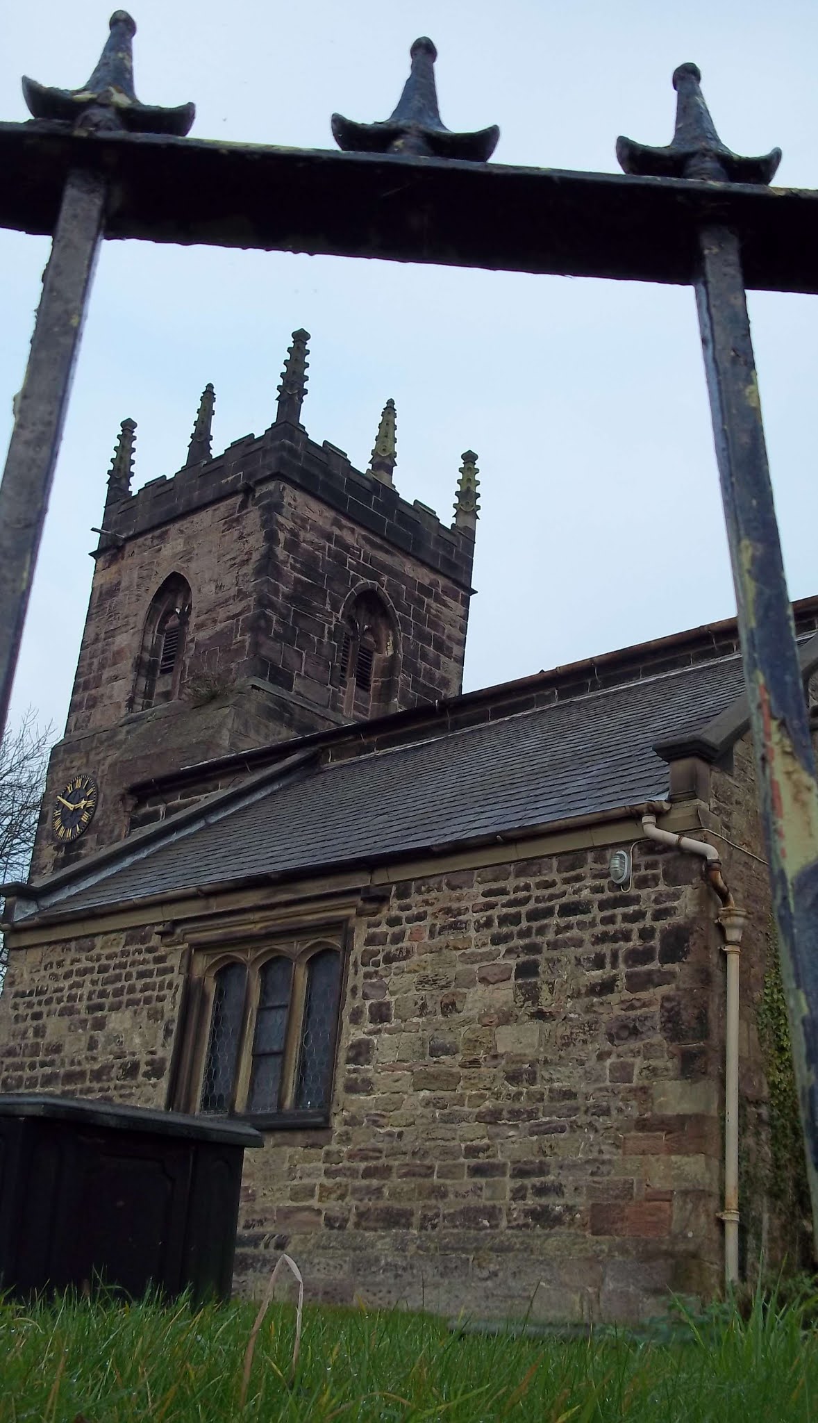 Walking The Peak: Hooton Roberts, Ravenfield, Conisbrough, and Old ...