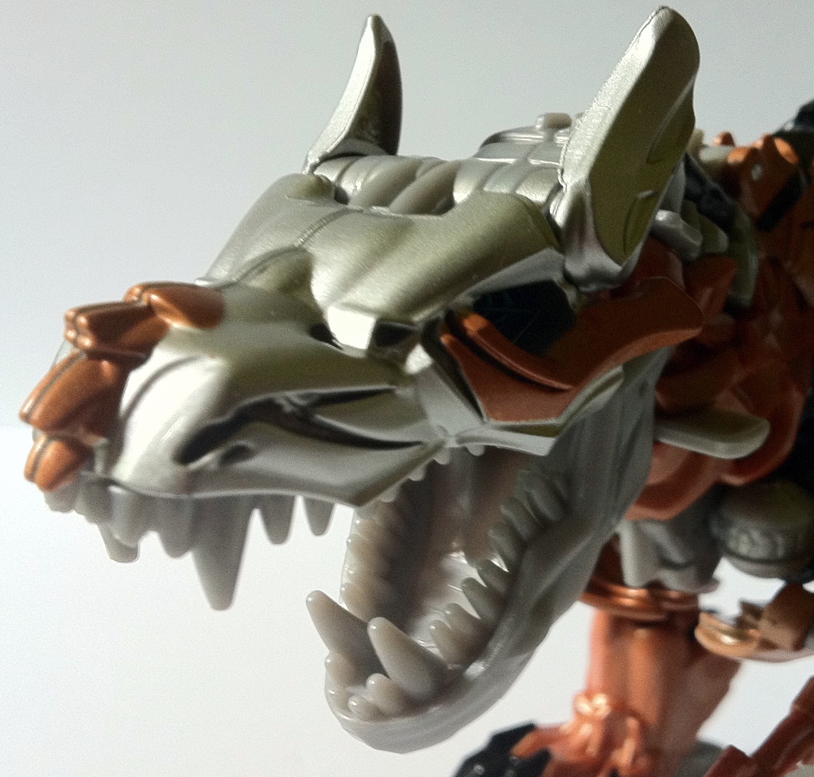 Transformers Reviews: Me Grimlock no Bozo, Me get Review.