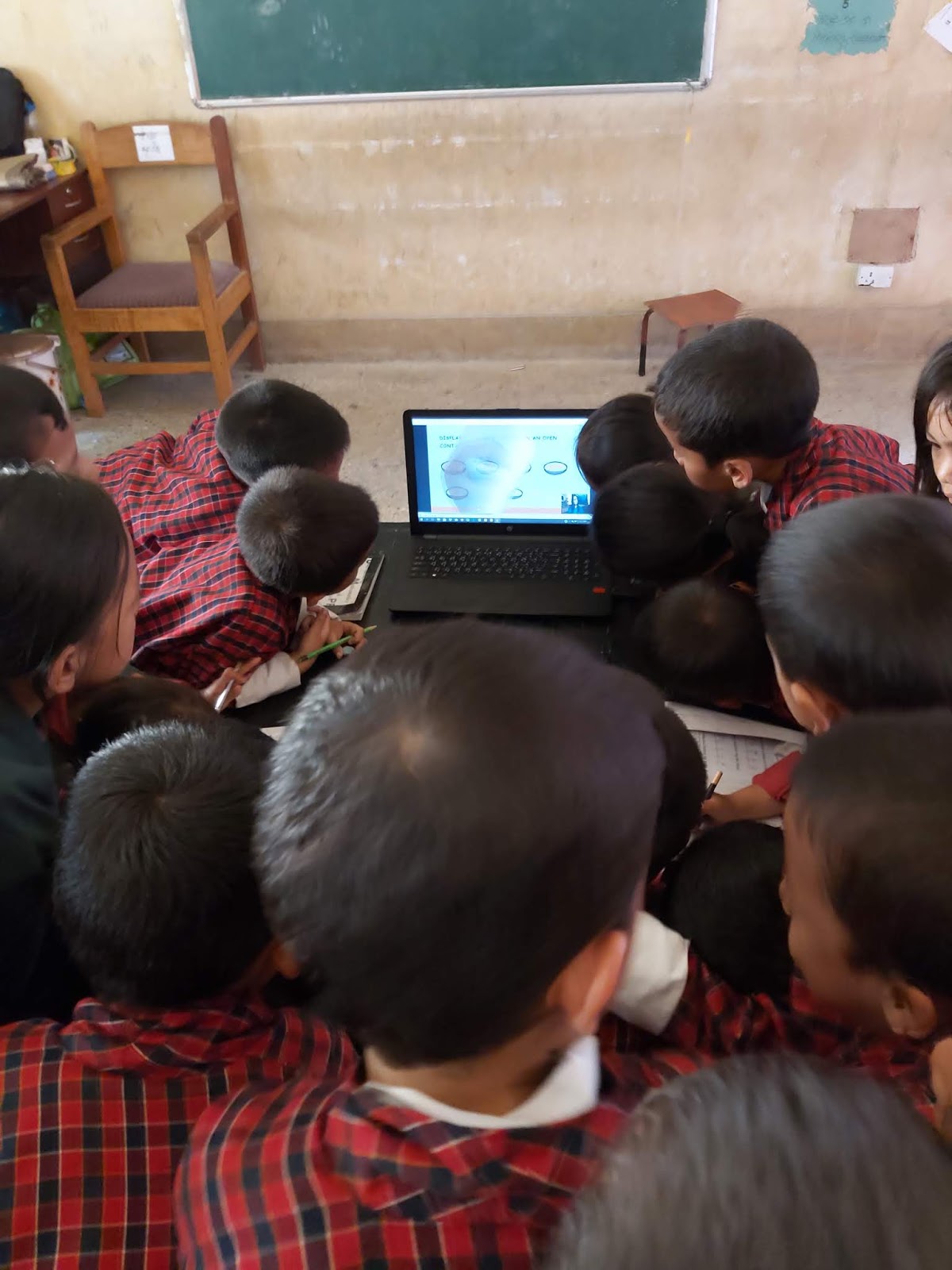 Using ICT in Teaching/Learning: USE OF ICT IN CLASSROOM TEACHING.