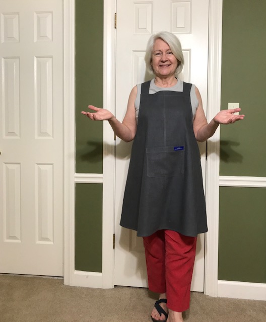 Now Sewing: Tessuti's Simple and FREE Apron