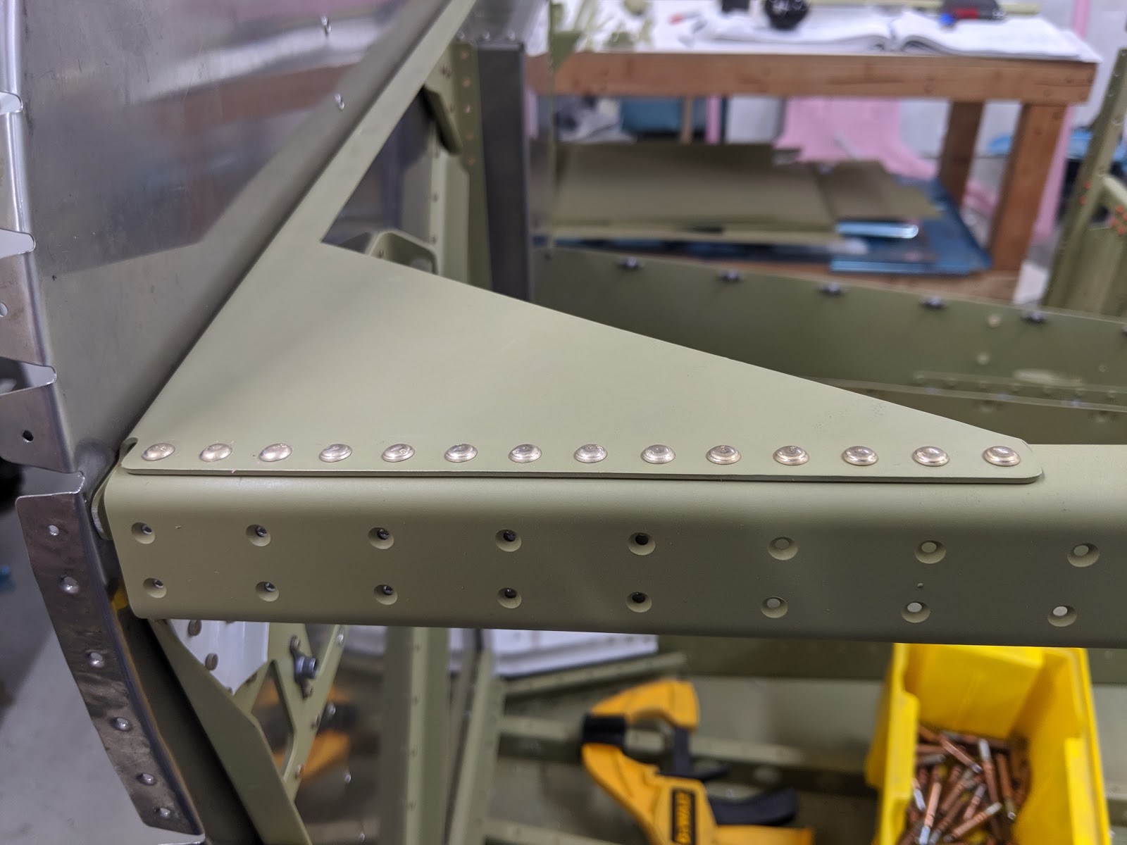 Damazio family's RV-10 project: Fuselage side skin substructure riveting