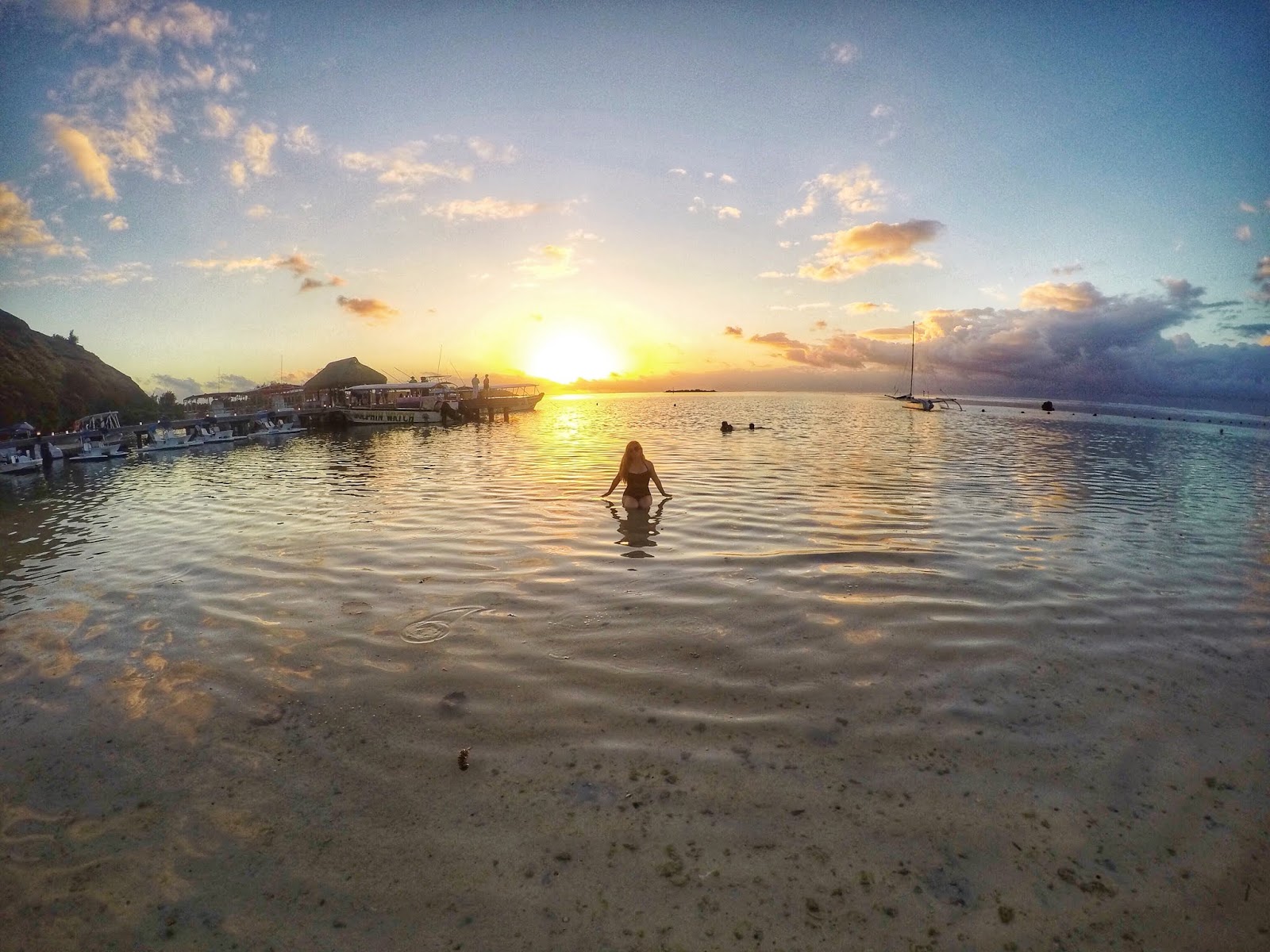 10 Day Itinerary For a French Polynesia Honeymoon - La Vida is Belle