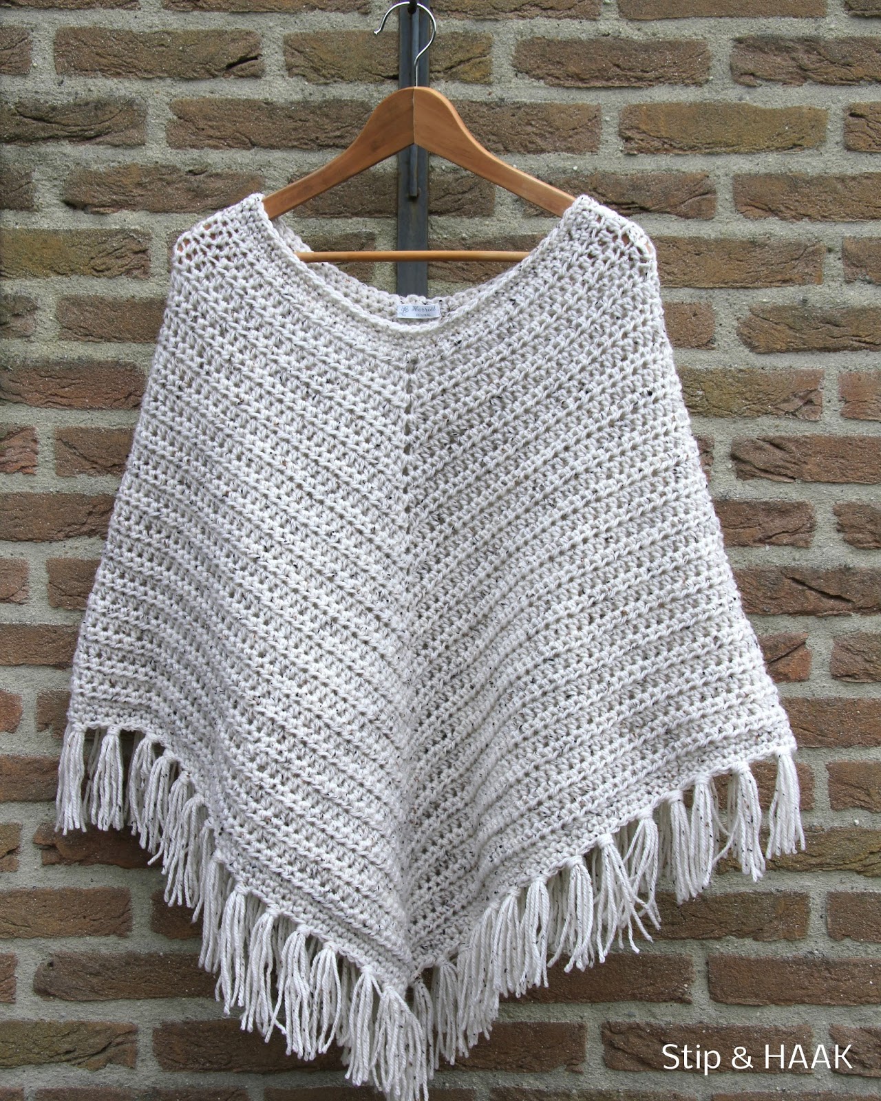 Stip & HAAK: Patroon poncho