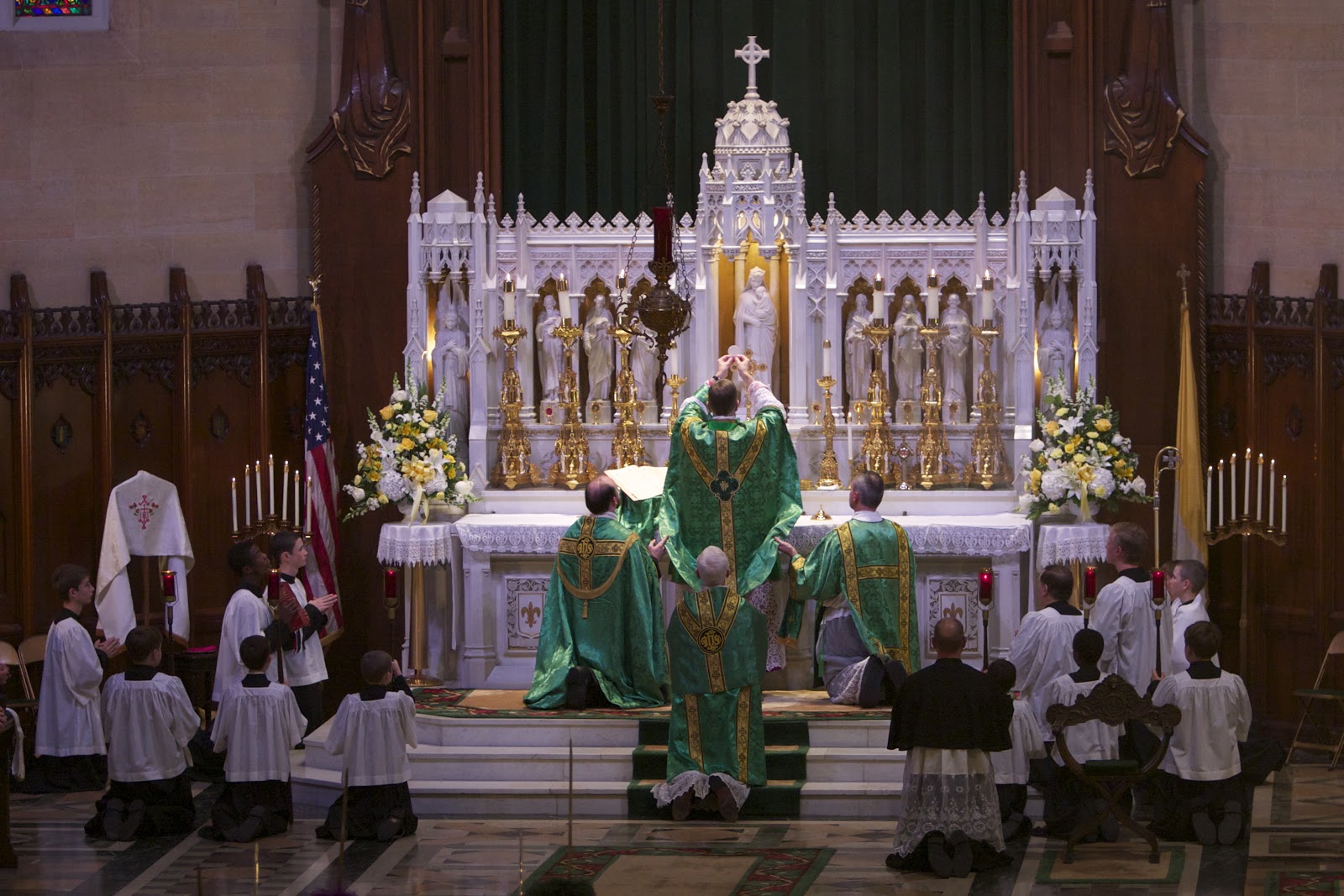 Te Deum laudamus!: Photos: Solemn High Pontifical Mass with Bishop ...