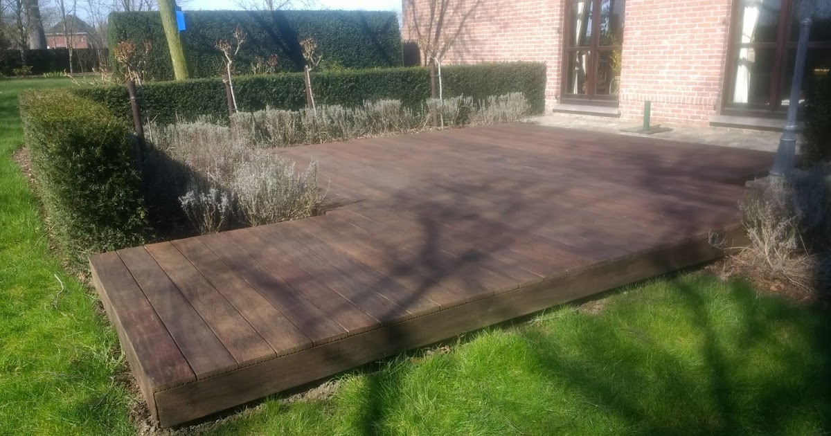 Onderhoud van een houten Padoek terras te Beveren | De Terrasreiniger