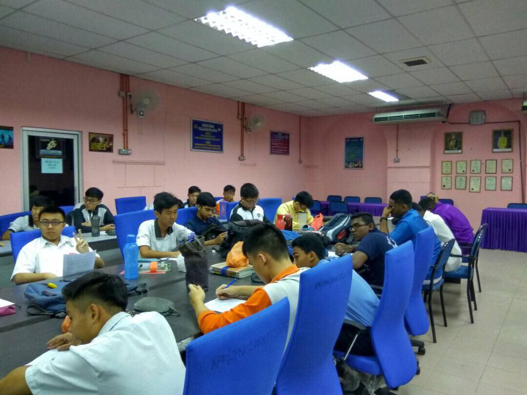 LAMAN BLOG PENDIDIKAN MORAL: Bengkel Teknik Menjawab SPM Pendidikan ...