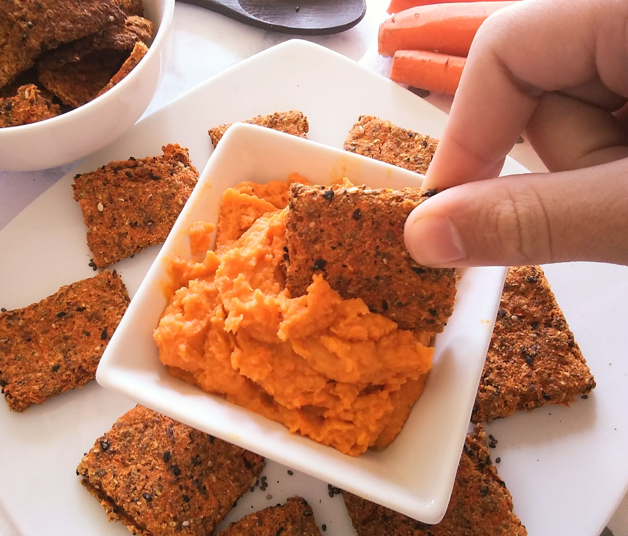 Crunchy and delicious healthy crackers
