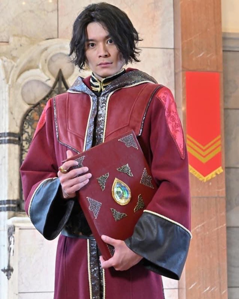 Keisuke Sohma As Master Logos In Kamen Rider Saber