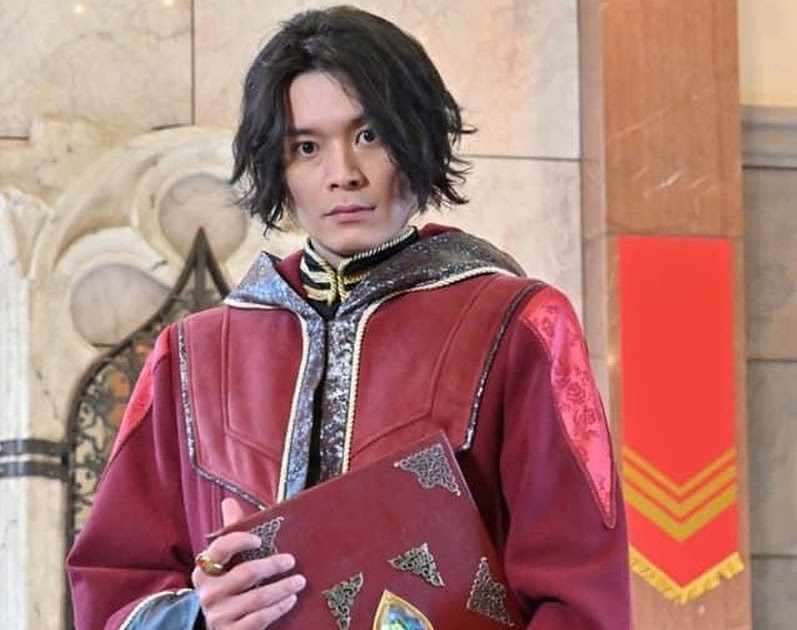 Keisuke Sohma As Master Logos In Kamen Rider Saber