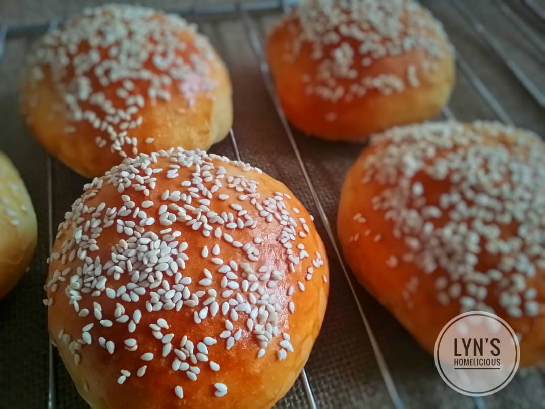Soft Burger Buns | LYN'S HOMELICIOUS