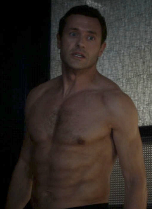 Fitz Scandal Shirtless