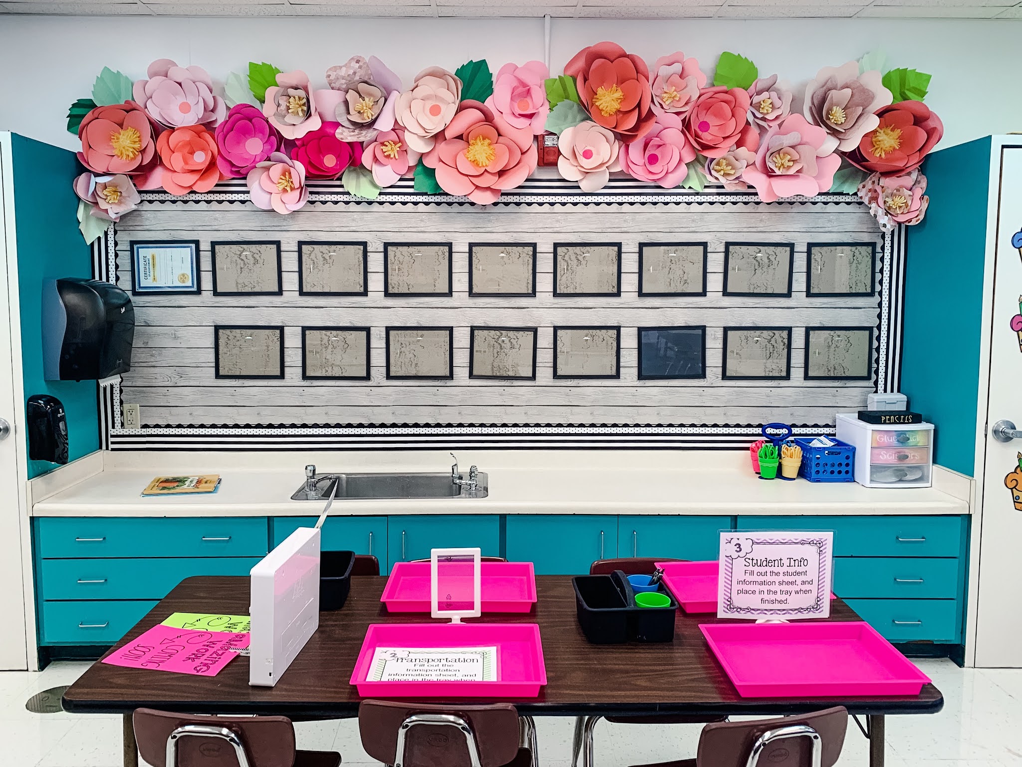 Paper Flower Classroom Decor How-To - Creating the Life
