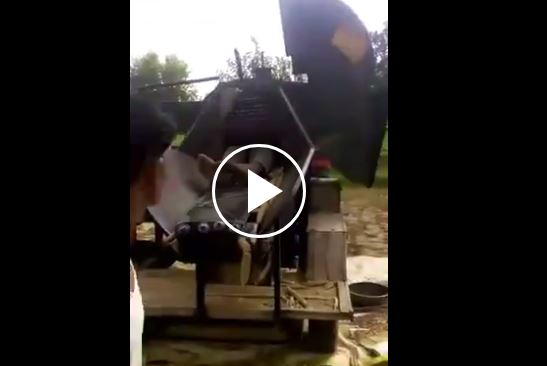 ΤΙ ΦΡΙΚΗ ΕΙΝΑΙ ΑΥΤΗ ΡΕ...;;; ΑΠΙΣΤΕΥΤΟ ΒΙΝΤΕΟ: ΤΟΝ ΕΧΕΙ ΡΟΥΦΗΞΕΙ Η ...