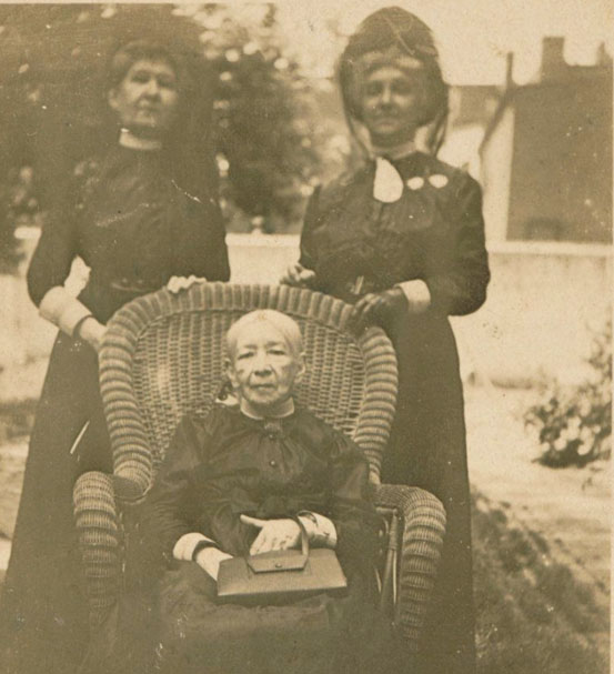 Civil War Quilts: Hospital Sketches #2: Robertson Hospital Richmond