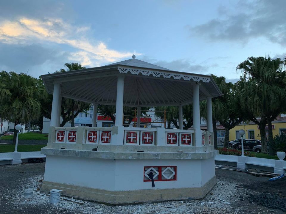 PALANQUIM DO JARDIM MUNICIPAL EM MANUTENÇÃO ~ Um Olhar Povoacense