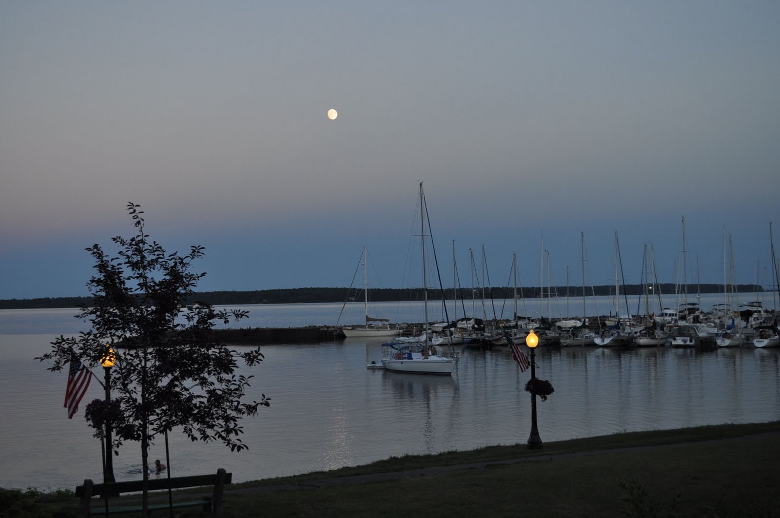 Bayfield Wisconsin Homepage Blog: Full Moon Weekend in Bayfield Wi.