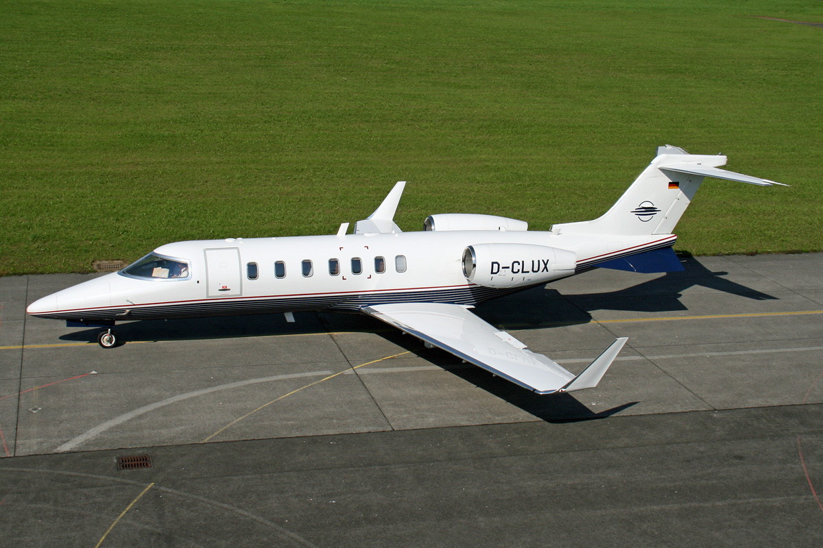 Planes and Trains - Planes 2011: D-CLUX / Bombardier Learjet 40 / DC ...