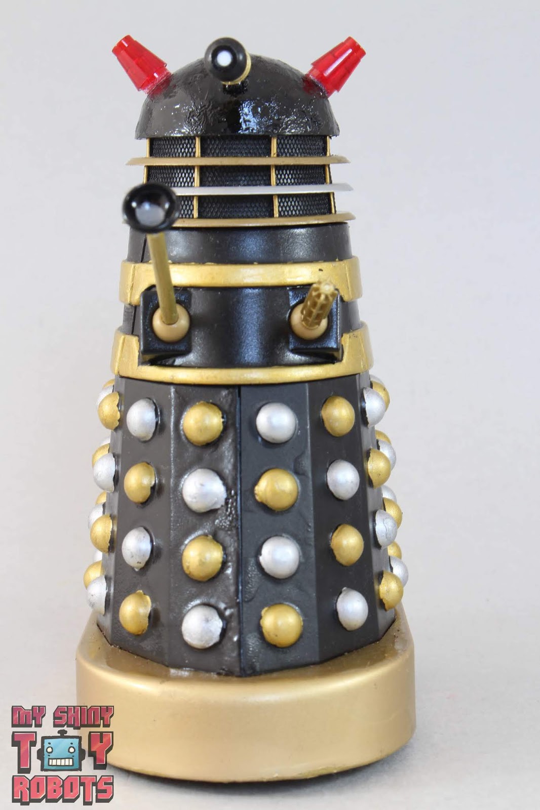 My Shiny Toy Robots: Custom Figure: Dr. Who & the Daleks (Movie) Black ...