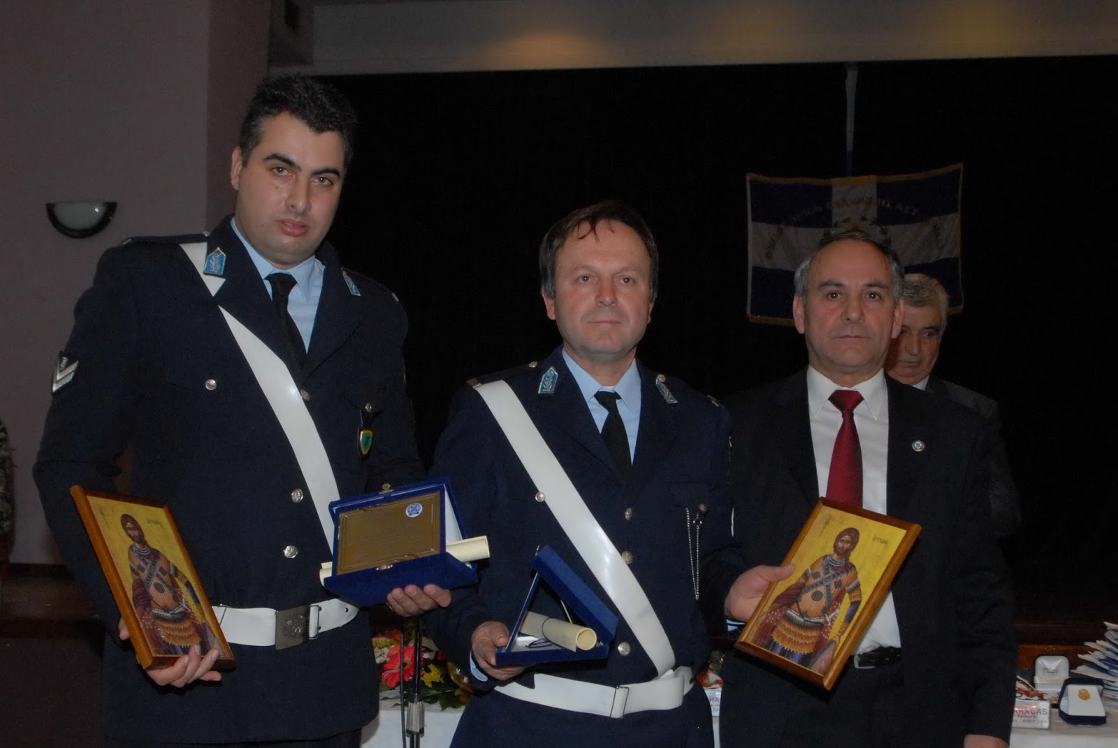 ΔΙΕΘΝΗΣ ΕΝΩΣΗ ΑΣΤΥΝΟΜΙΚΩΝ ΤΟΠΙΚΗ ΔΙΟΙΚΗΣΗ ΠΕΙΡΑΙΩΣ & ΝΗΣΩΝ: Ιανουαρίου 2013