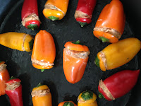 Les gourmandises de cuisi'line: Mini poivrons farcis