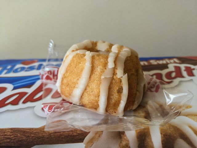 Review: Hostess - Cinnamon Swirl Baby Bundts