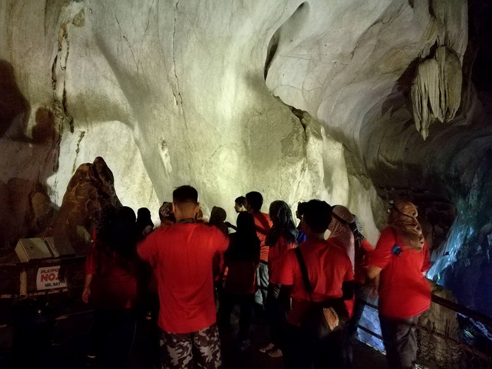PROJEK OUTDOOR: CAVING GUA TEMPURUNG + RIVER TUBING GOPENG,PERAK,MALAYSIA