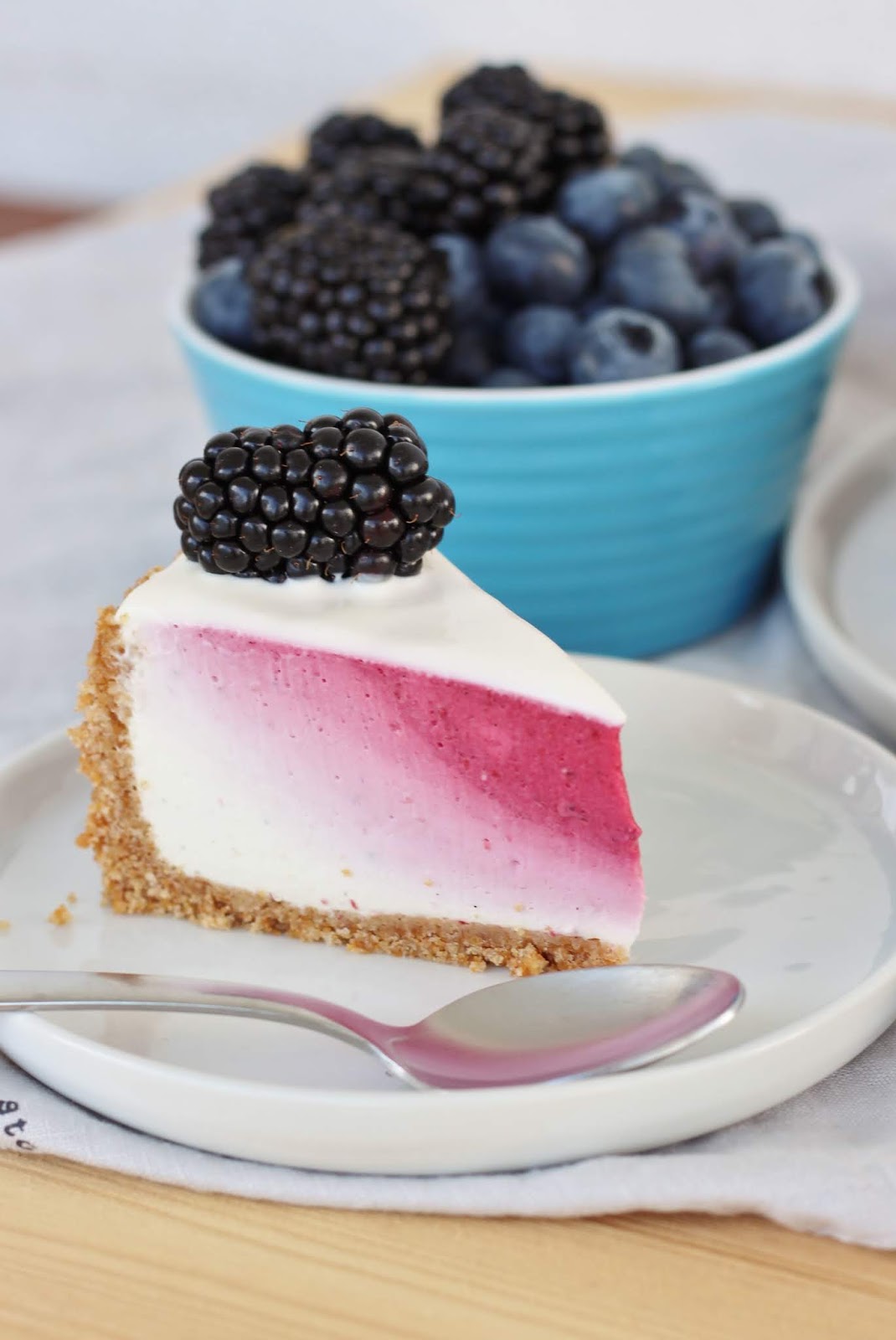 ombré ostružinový cheesecake