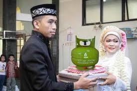 30+ Meme Kocak Dan Gambar Lucu Tabung Gas Elpiji - Meme Kocak Bikin Ngakak