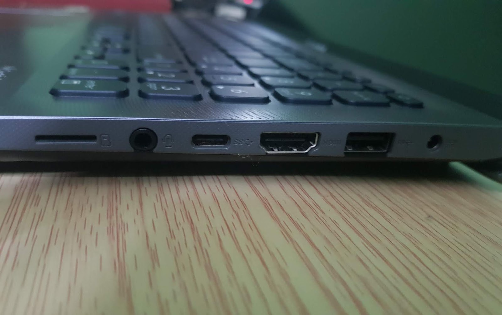 Asus VivoBook 15 X512F Review