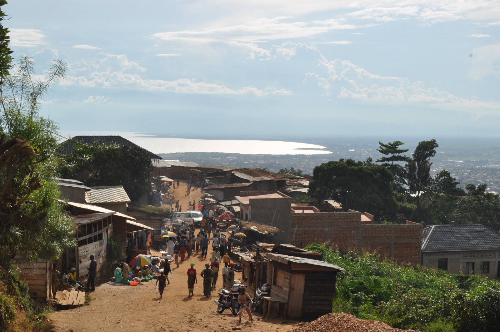 BURUNDI moi tout ...: Bujumbura urbain vu du Bujumbura rural