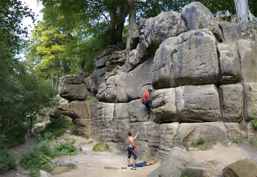 Southern Sandstone Climbs: CLIMBING AREAS