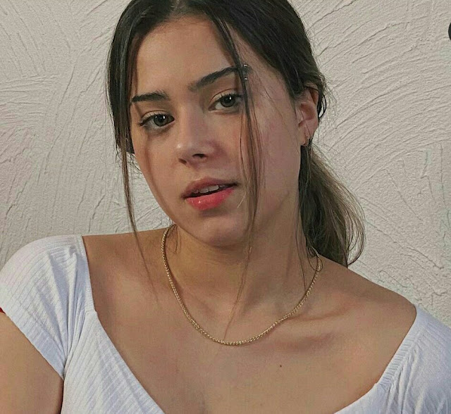 Amanda Furtado Biography, Body Statistics, Facts