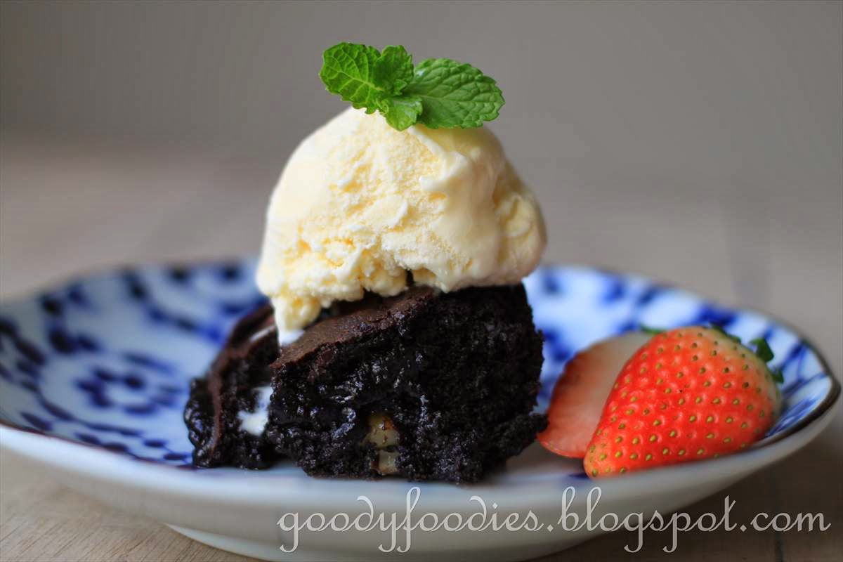 GoodyFoodies: Recipe: Jamie Oliver's Bloomin' Brilliant Chocolate Brownies