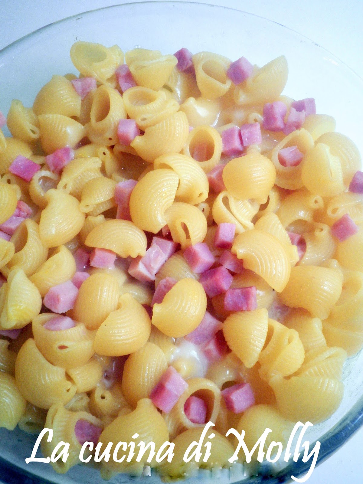 La cucina di Molly: PIPE RIGATE AL PROSCIUTTO COTTO E ASIAGO