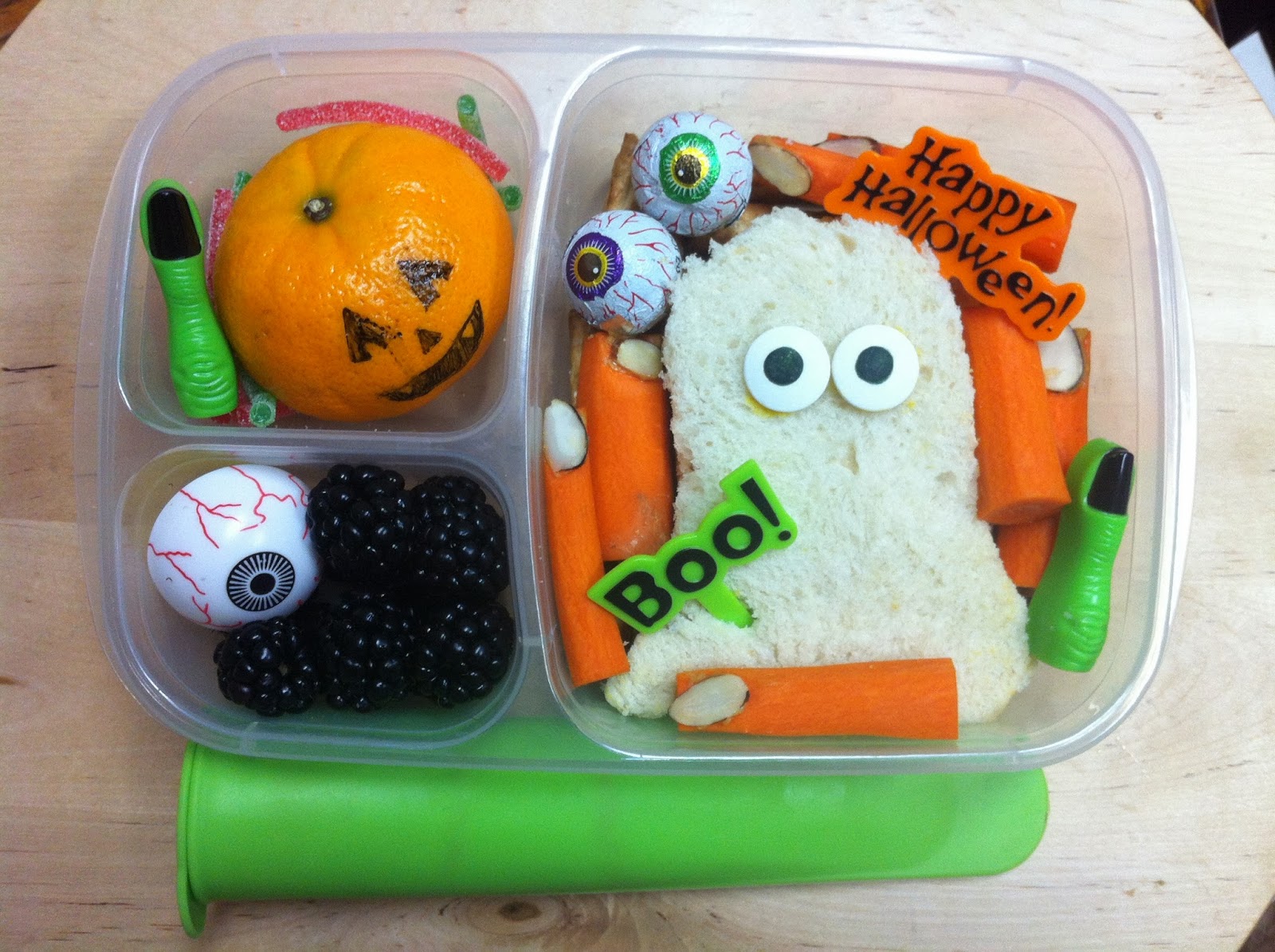 Bento Lunch Bunch GHOSTLY HALLOWEEN LUNCH bento-lunch-bunch-ghostly-halloween-lunch