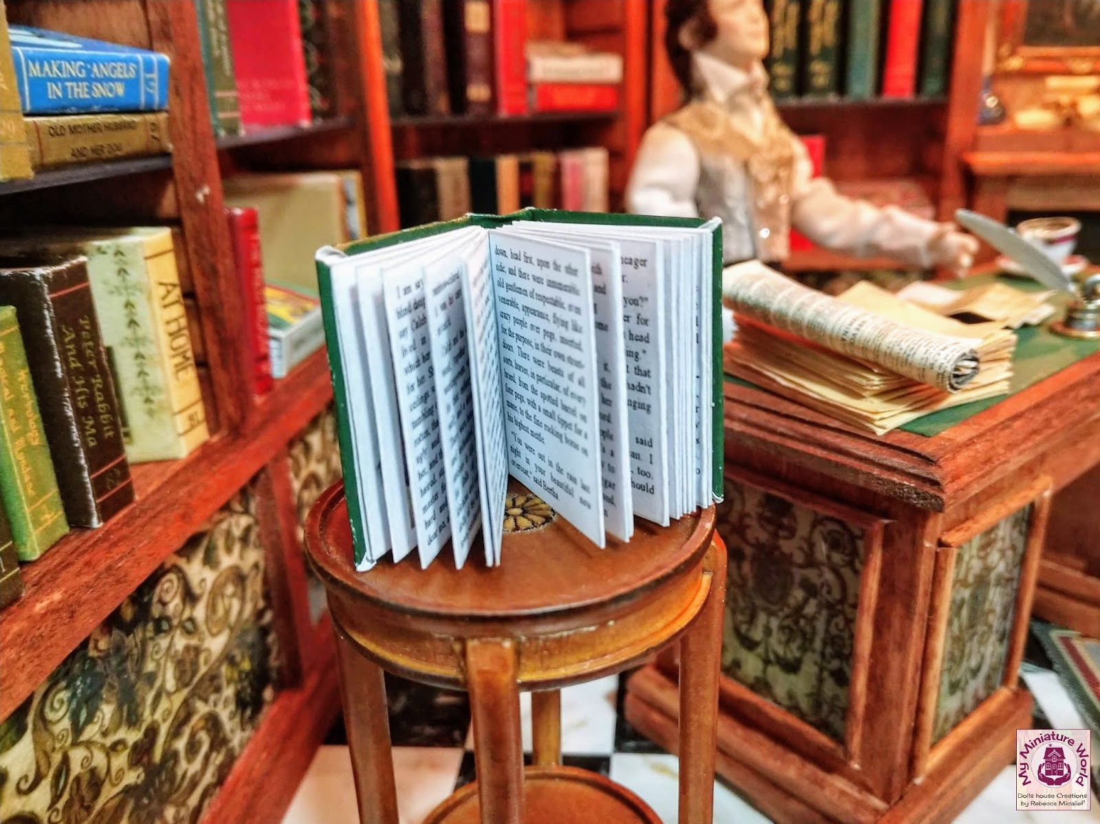 My Miniature World: 1904 Antique Miniature Book