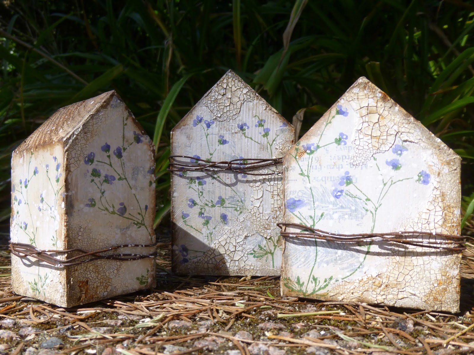 Words and Pictures: Rusty Rustic Houses