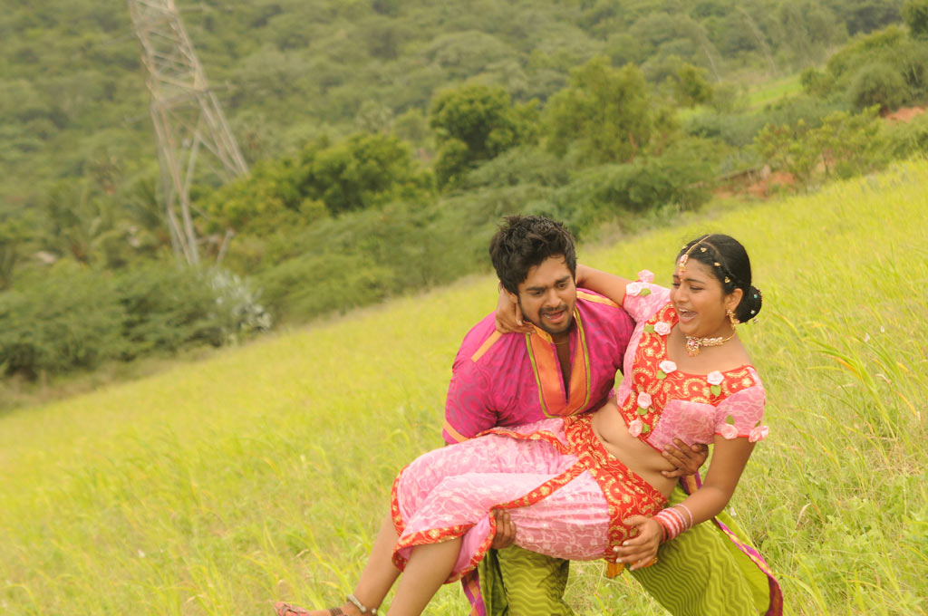 Pathirama Pathukkunga Movie New Stills |Tamil Cinema News Updates website