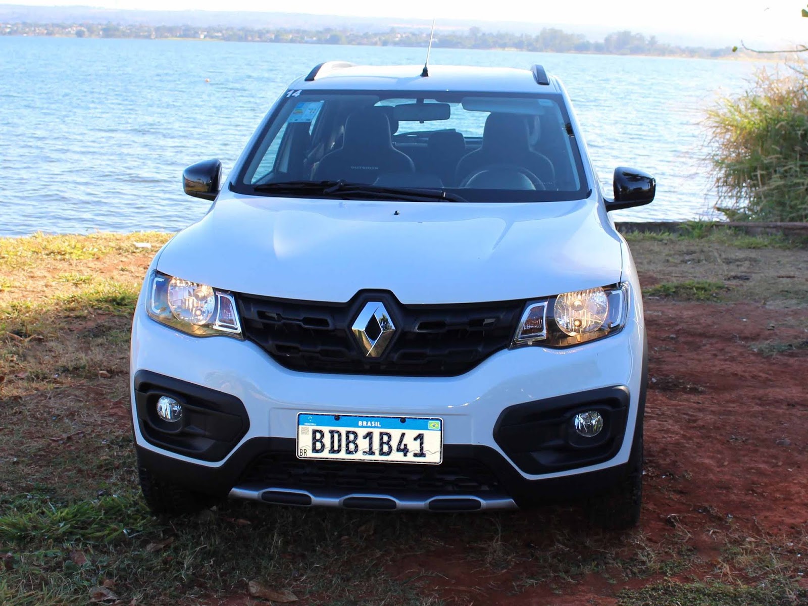 Avaliação: Renault Kwid Outsider 2020 - vídeo, preço, consumo e ...