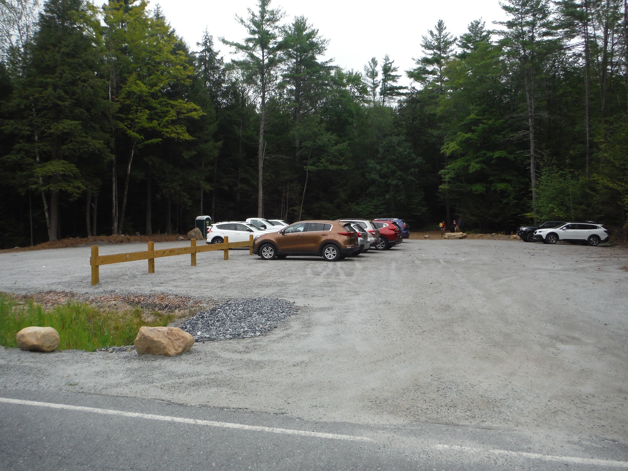 Hiking THE PINNACLE & BRADLEY'S LOOKOUT