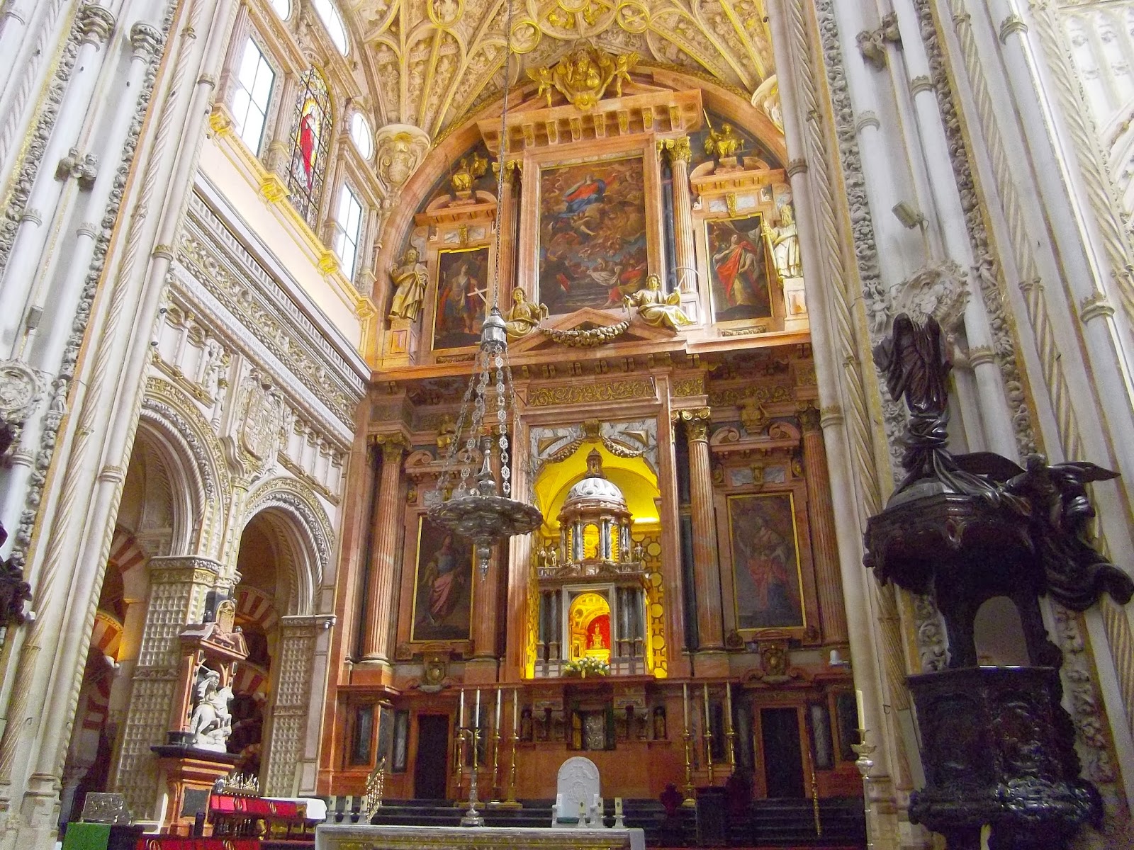 The mosque cathedral in Cordoba, Spain | Life in Luxembourg