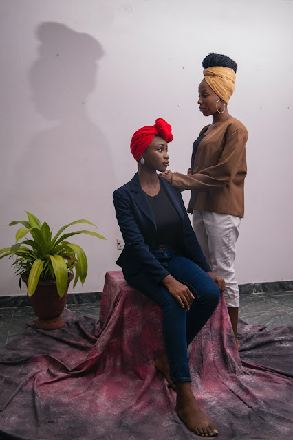 What is modeling and who is a model? Where to go for become a model?