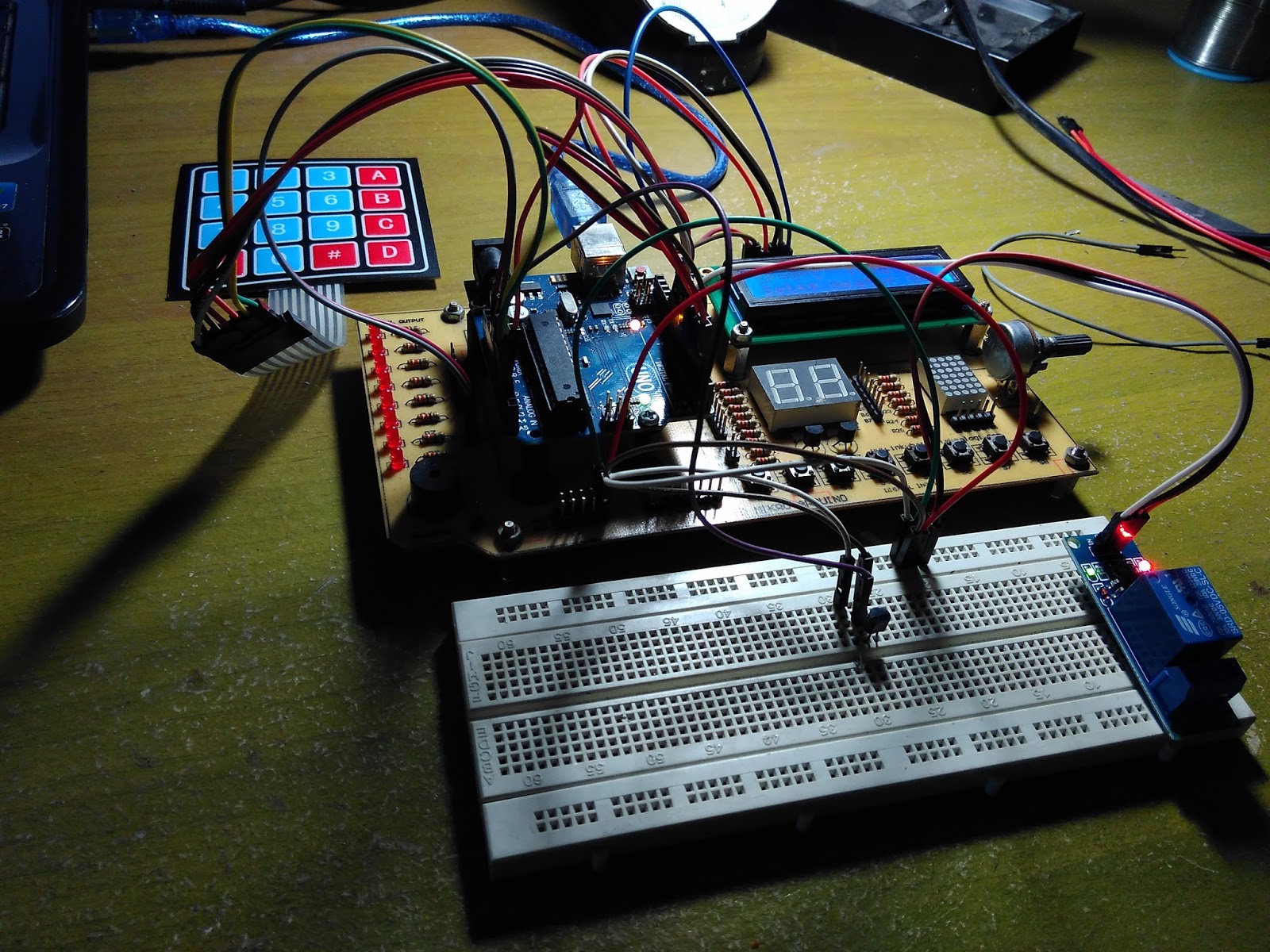 Thermostat dan Modul Keypad 3x3