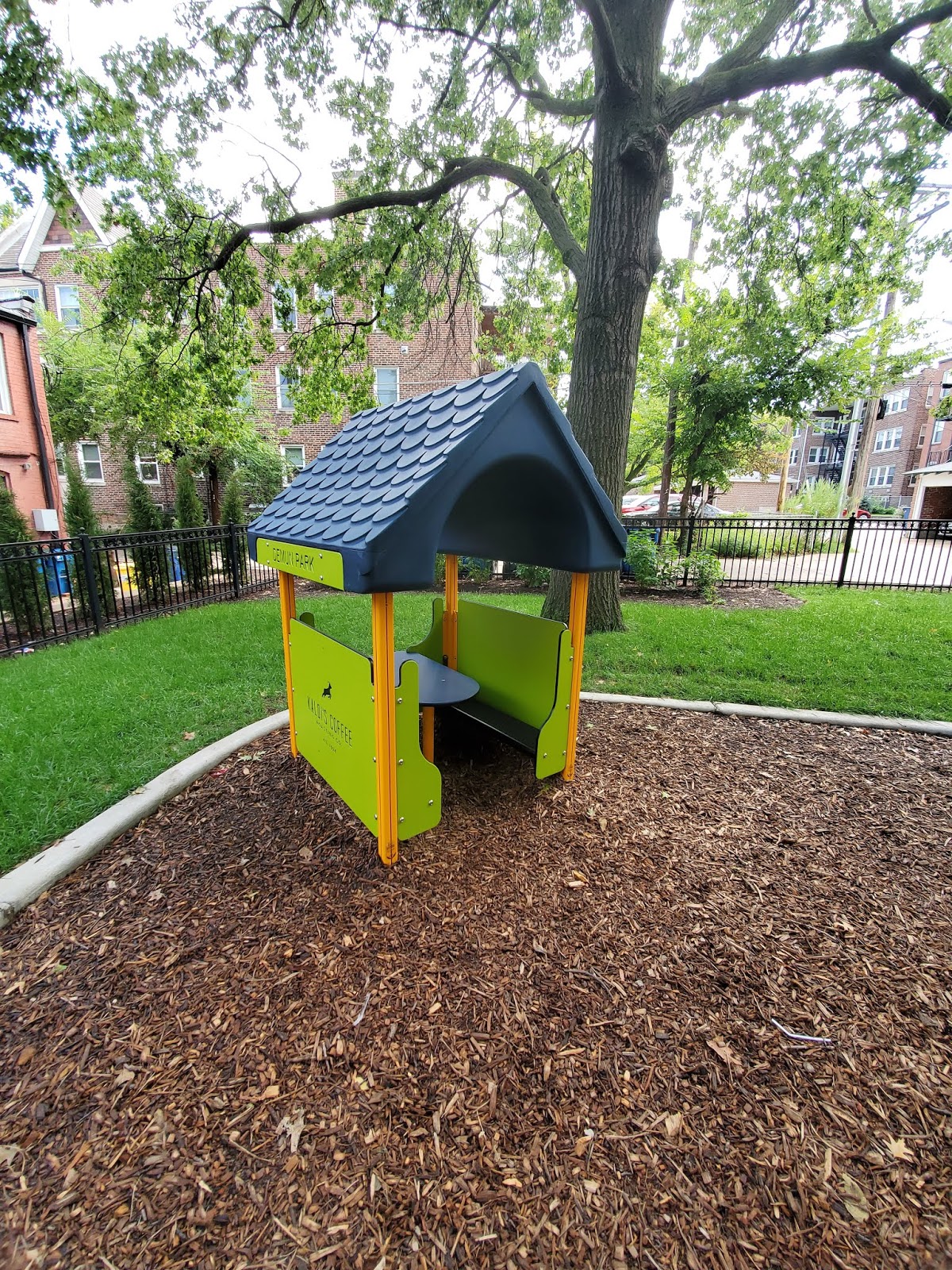 Play St. Louis: DeMun Park, Clayton